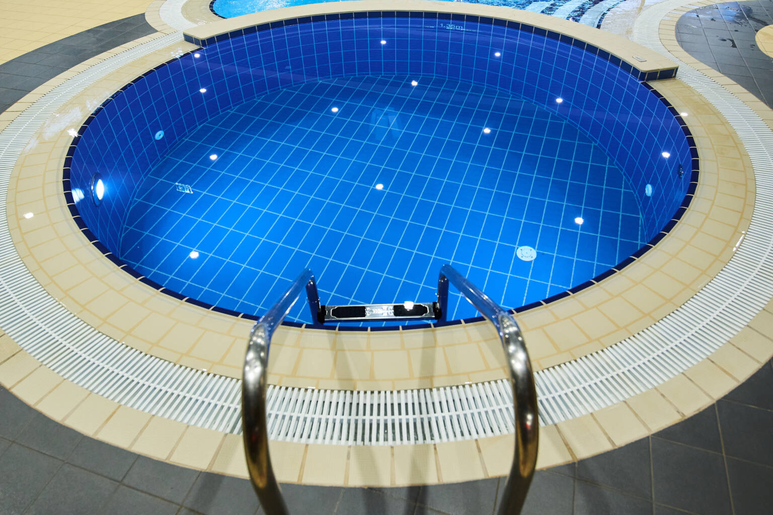 Pramogų erdvė – Rokiškio baseinas